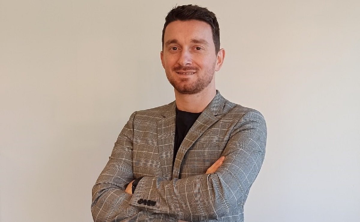 Magistar Esmir Ramić iz Münchena: U Njemačkoj ambasadi u Sarajevu na ...