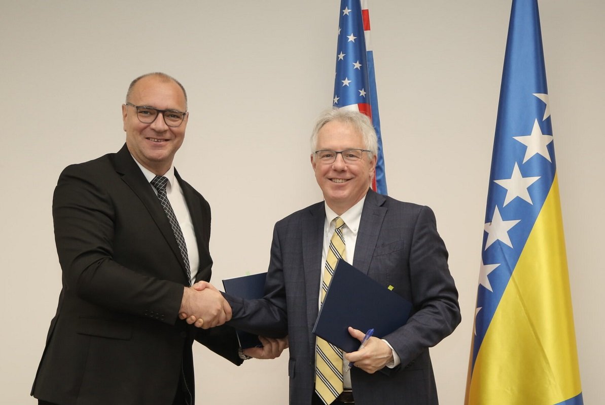 USAID potpisao memorandum o partnerstvu sa 20 jedinica lokalne ...